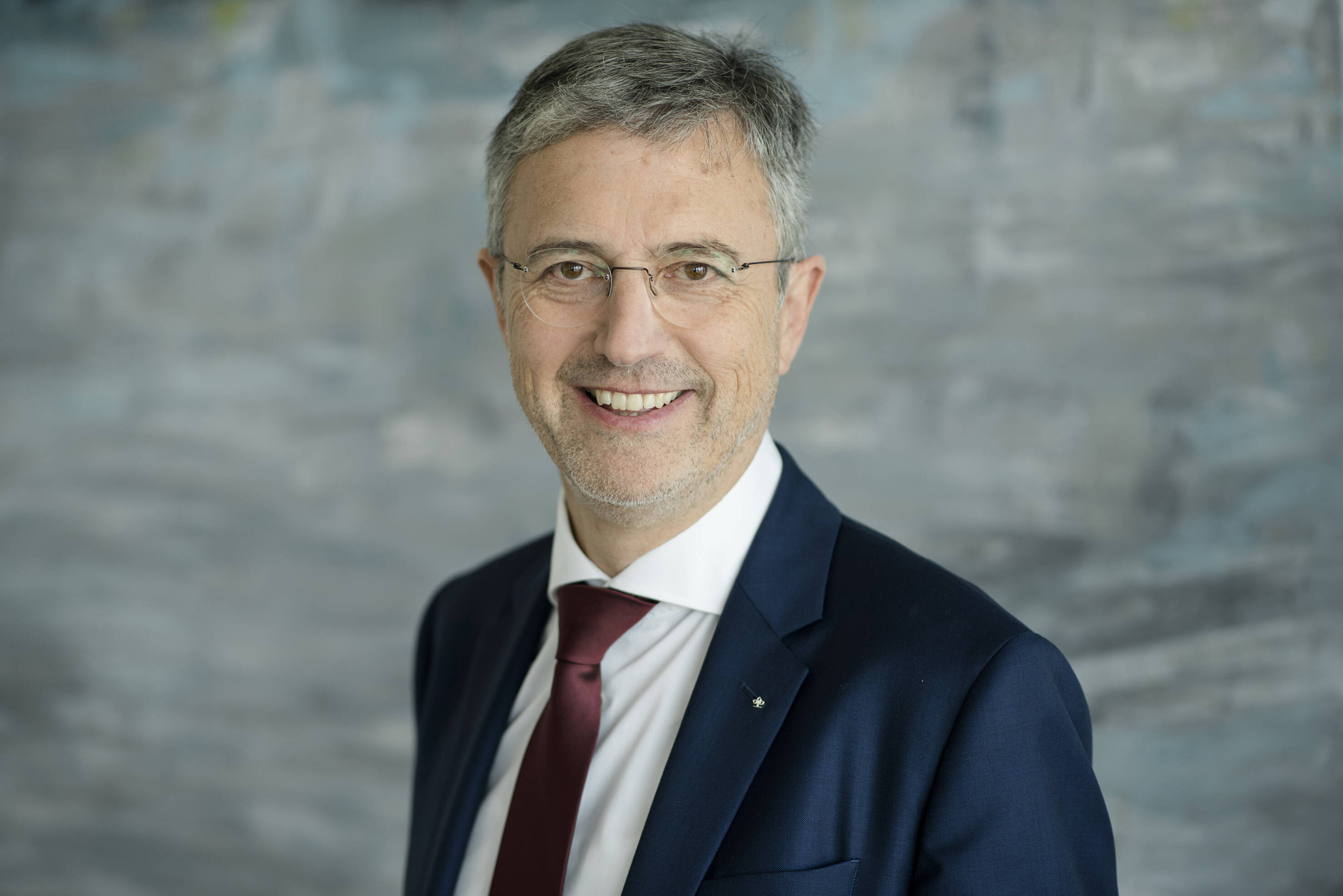 Analyse der AOK-Abrechnungsdaten - Martin Litsch: "Kliniken können sich ...